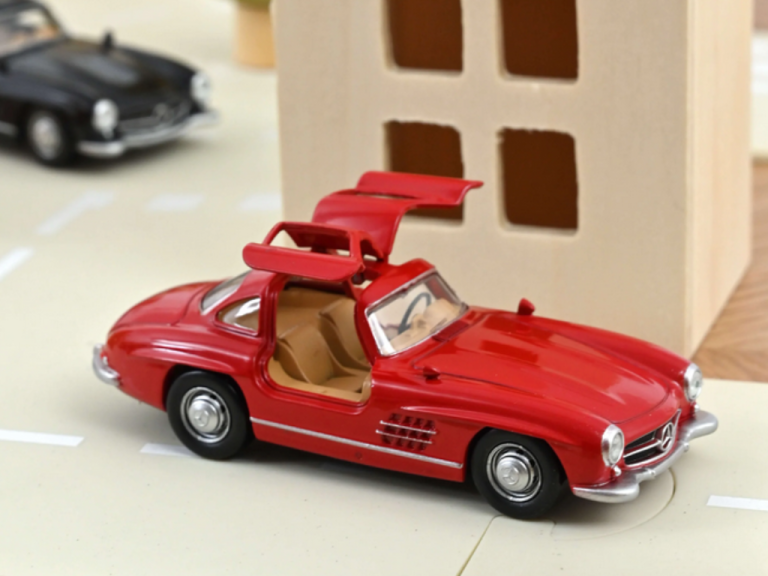 Norev Mercedes Benz 300 SL 1954 Red | Trgovina Eigrače.com